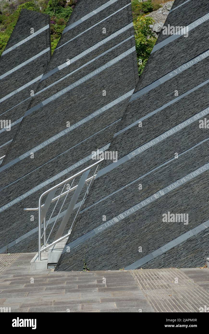 Slate sculptures commemorating the slate mining industry at Blaenau ...