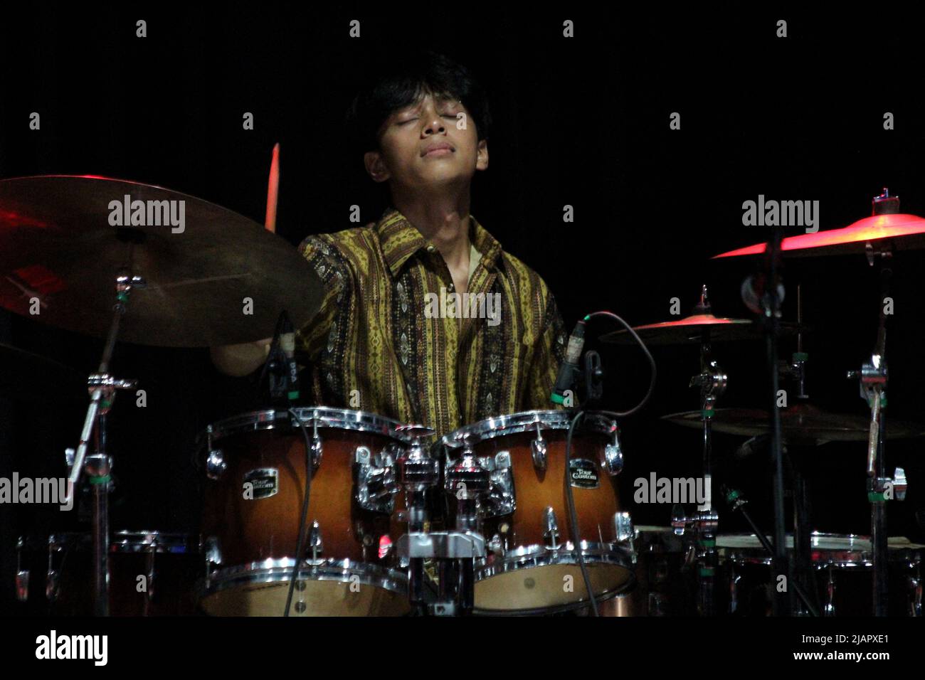 Dutch saxophonist Jasper Blom and jazz trio Kelapa Muda perform ...