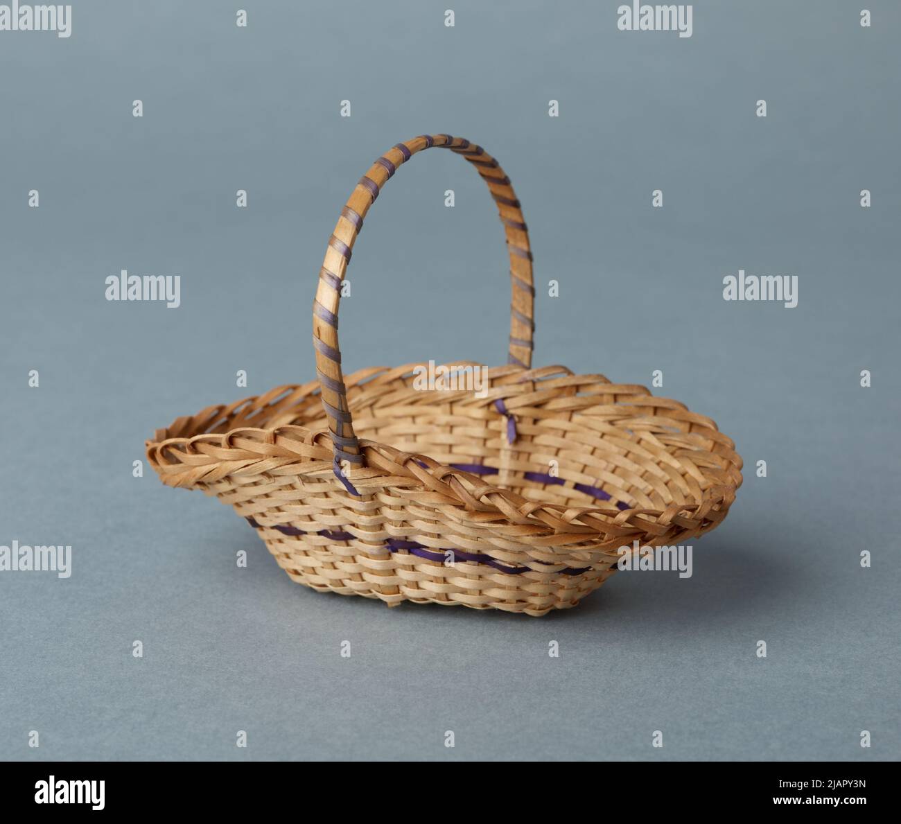 Basket weaving tools hi-res stock photography and images - Alamy