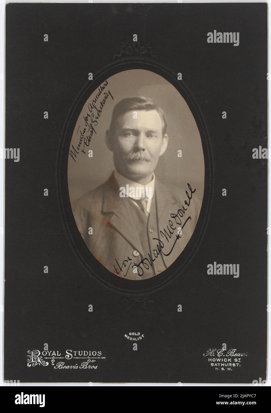 Donald macdonell hi-res stock photography and images - Alamy