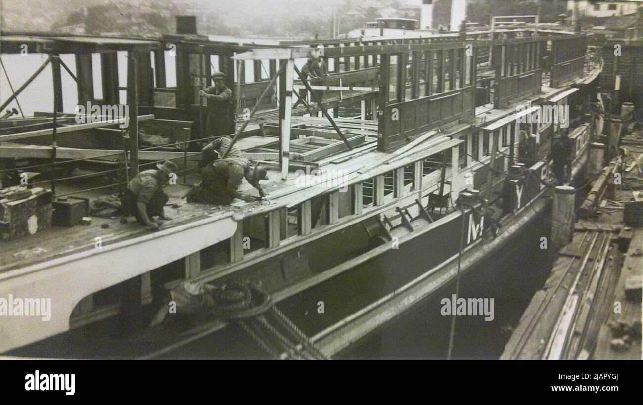 Sydney Ferry BELLUBERA being converted to diesel electric power ca ...