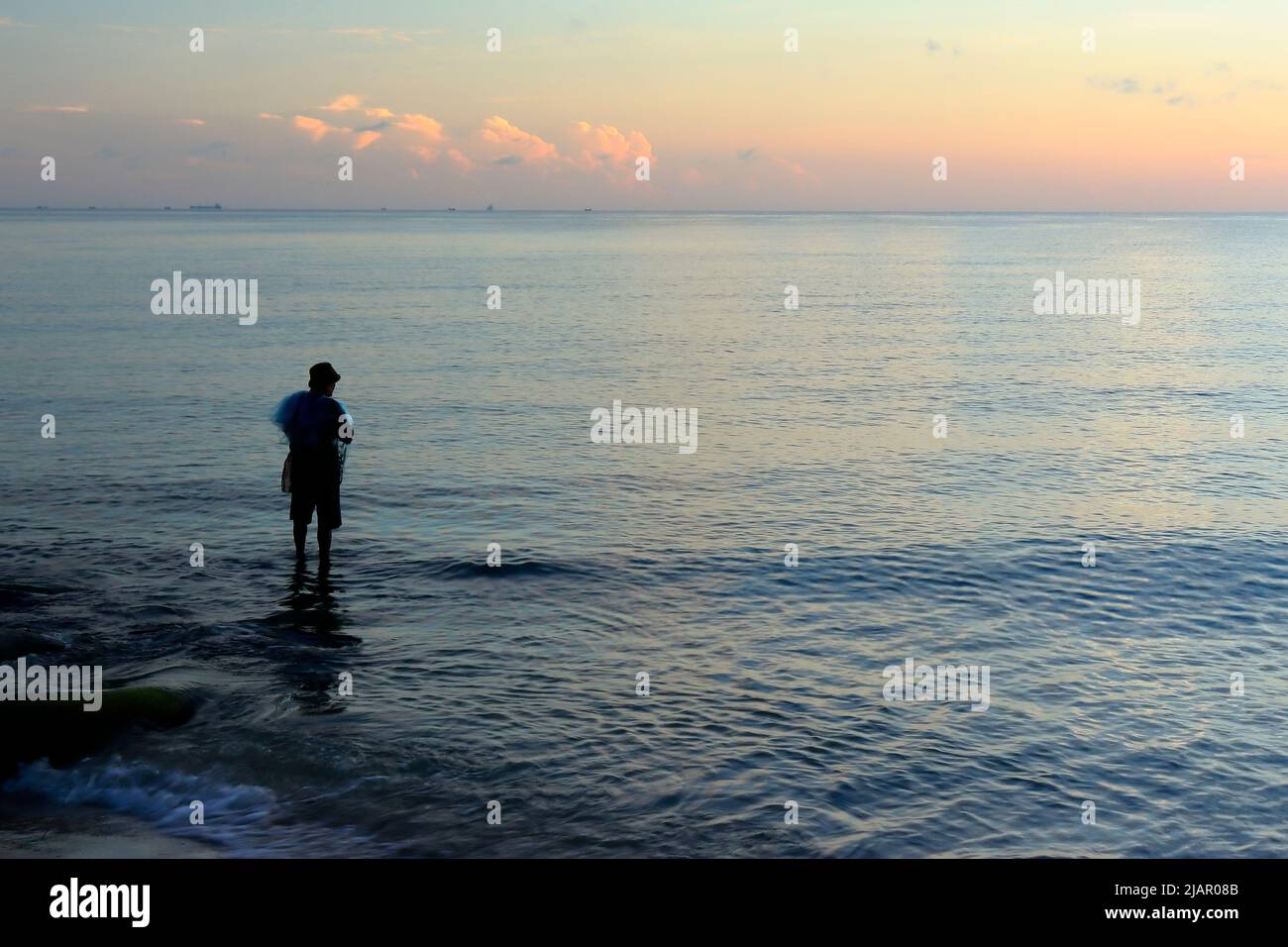 Fisherman's way of life Catch fish by the sea using fishing nets every ...