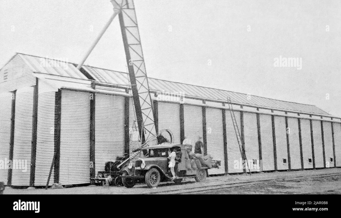 1930s agribusiness hi-res stock photography and images - Alamy