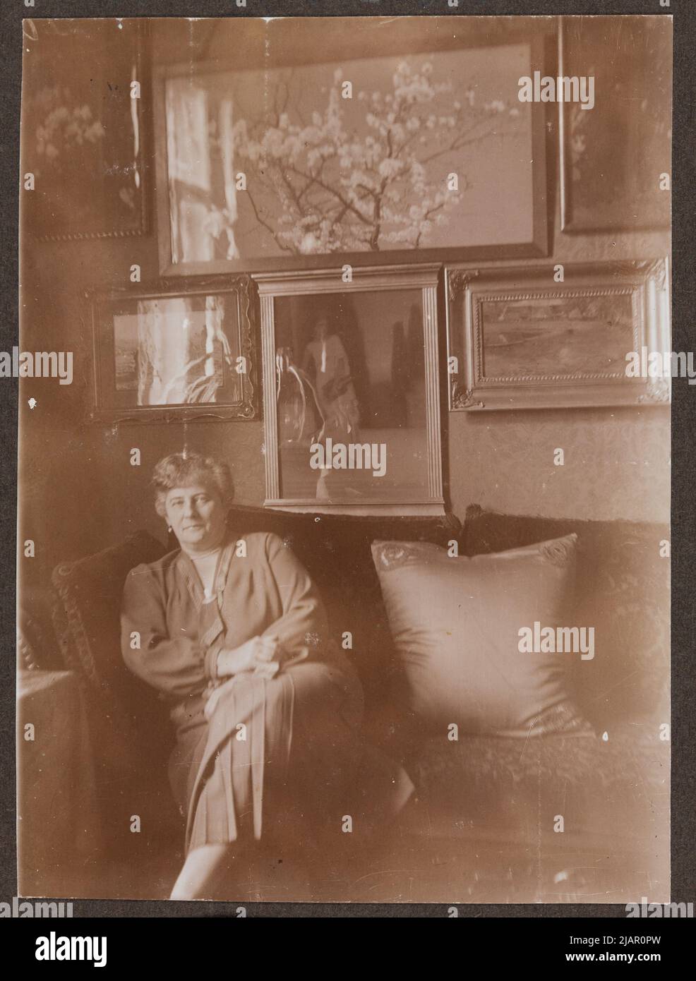 Stachiewiczowa from Kowalski Maria in the interior sitting on the couch ...