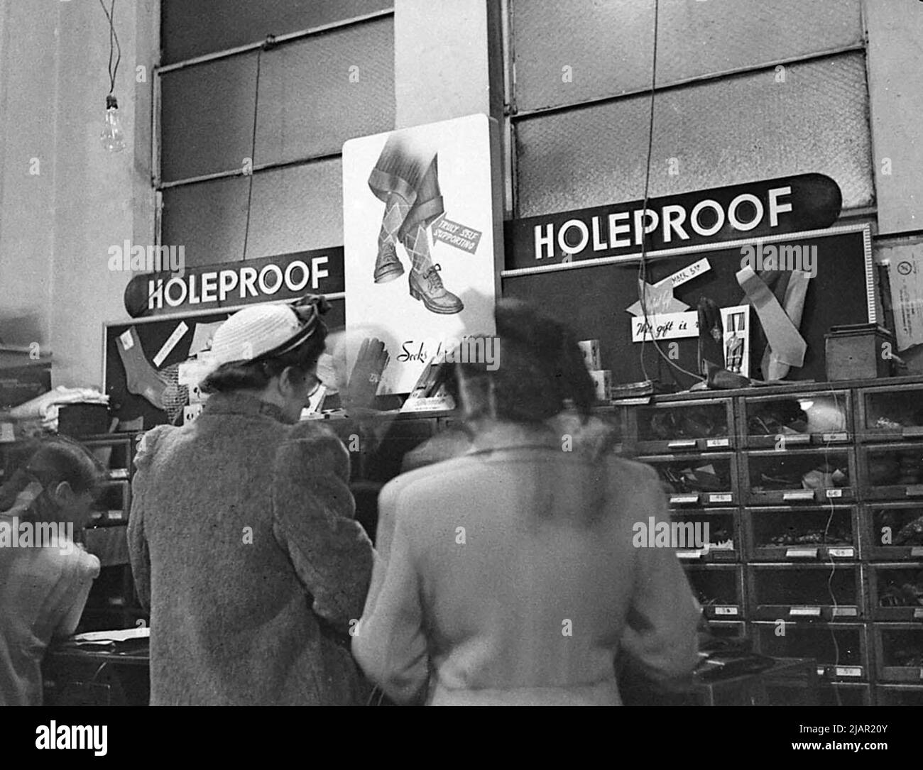 Department store 1940s Black and White Stock Photos & Images - Alamy