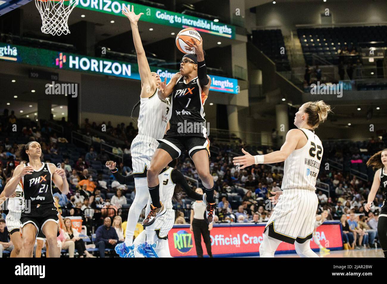 Chicago, United States. 31st May, 2022. Diamond DeShields (1 Phoenix ...