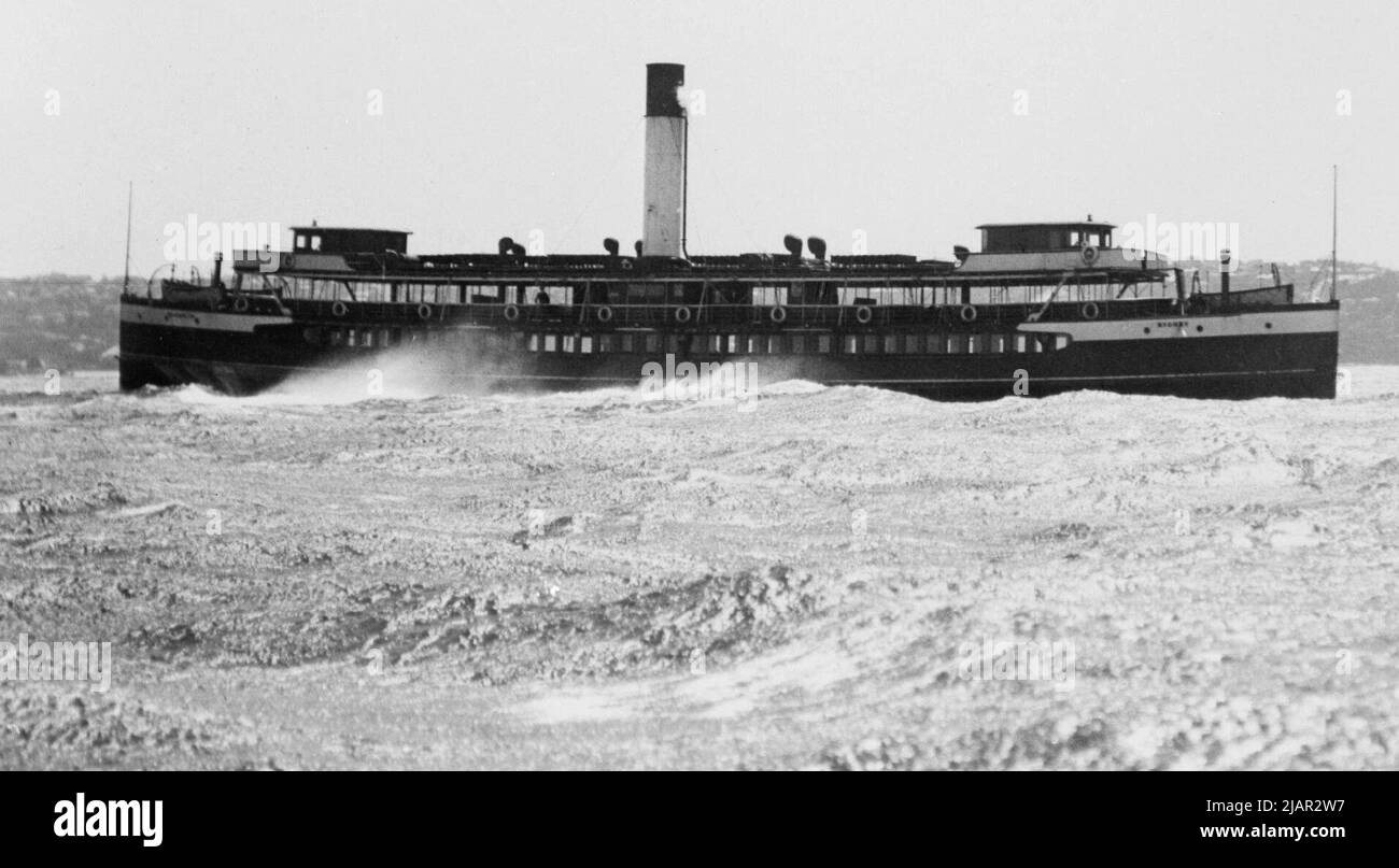 Sydney Ferry BARAGOOLA crossing Sydney Heads ca. 1930 Stock Photo - Alamy