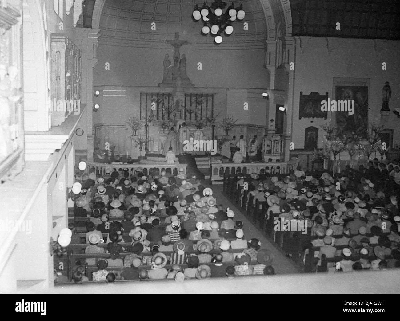 Large crowd church Black and White Stock Photos & Images - Alamy