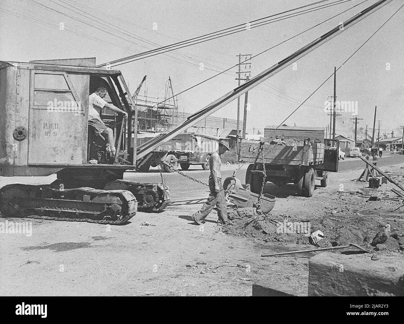 1954 construction Black and White Stock Photos & Images - Alamy