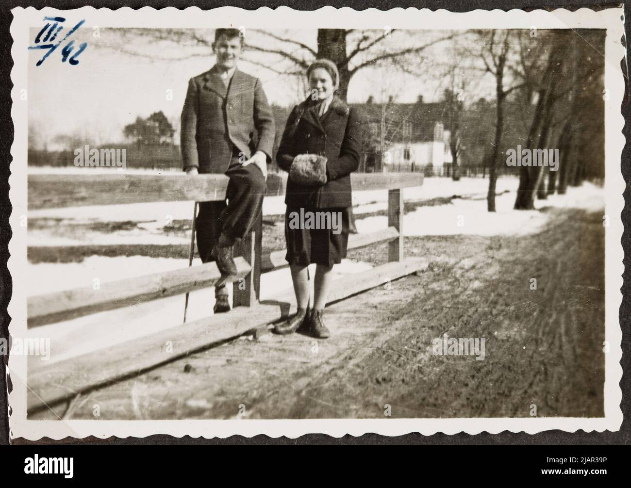 Stachiewiczówna Bronisław with brother Roman Jun. in warm coats ...