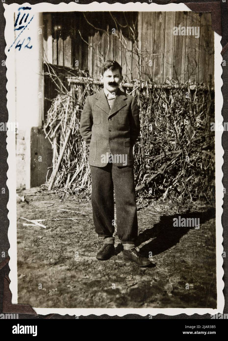 Jun circle hi-res stock photography and images - Alamy