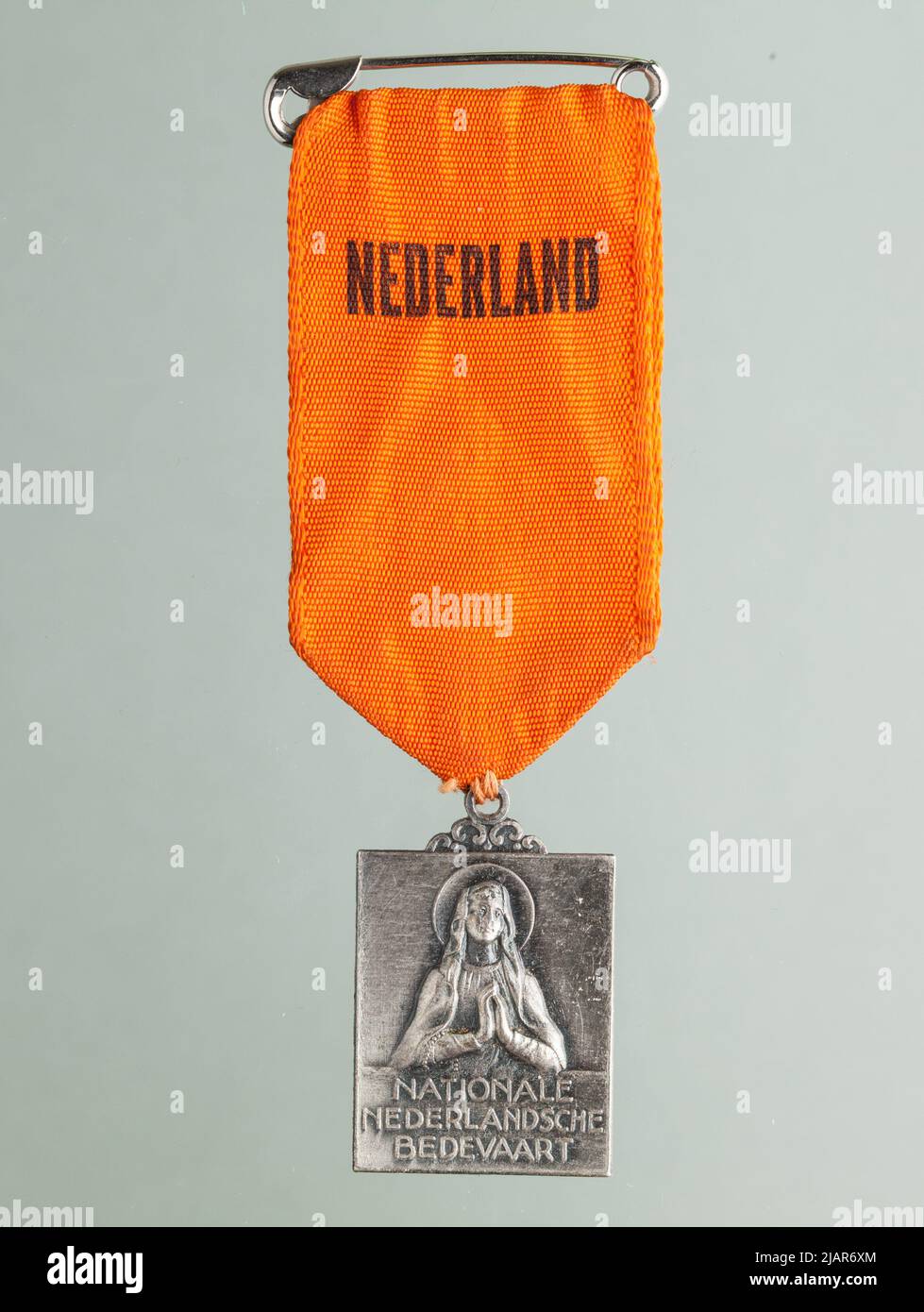 Pilgrim Badge: National Dutch pilgrimage Stock Photo - Alamy