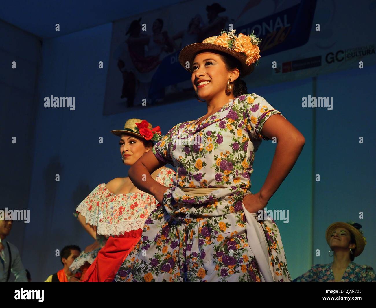 Zamacueca hi-res stock photography and images - Alamy