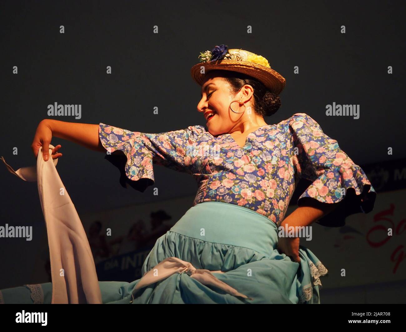 Marisol Ponce Pinedo dancing Zamacueca, an old traditional peruvian ...
