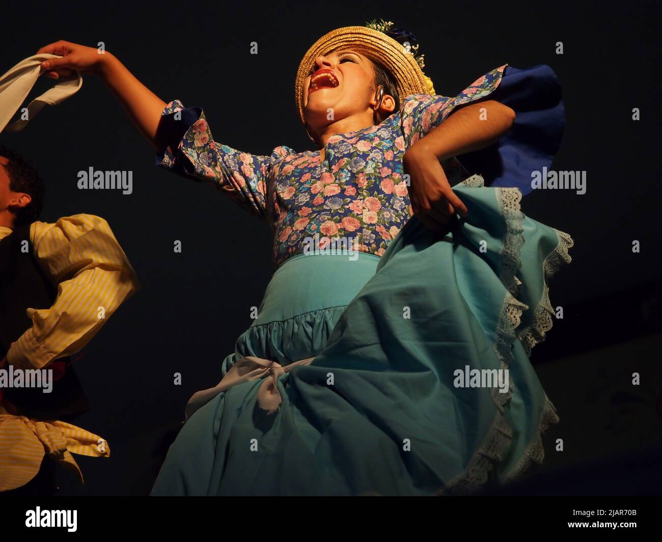 Marisol Ponce Pinedo dancing Zamacueca, an old traditional peruvian ...