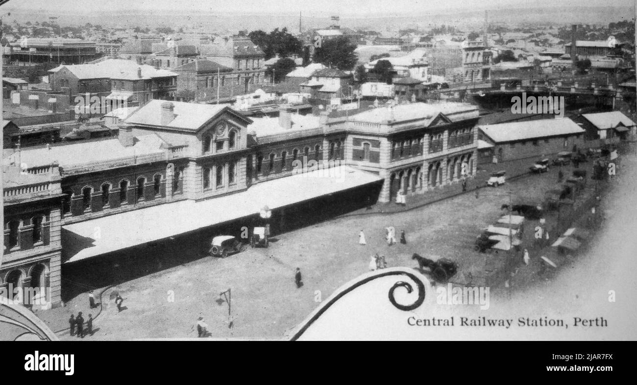 1920s railway station Black and White Stock Photos & Images - Alamy