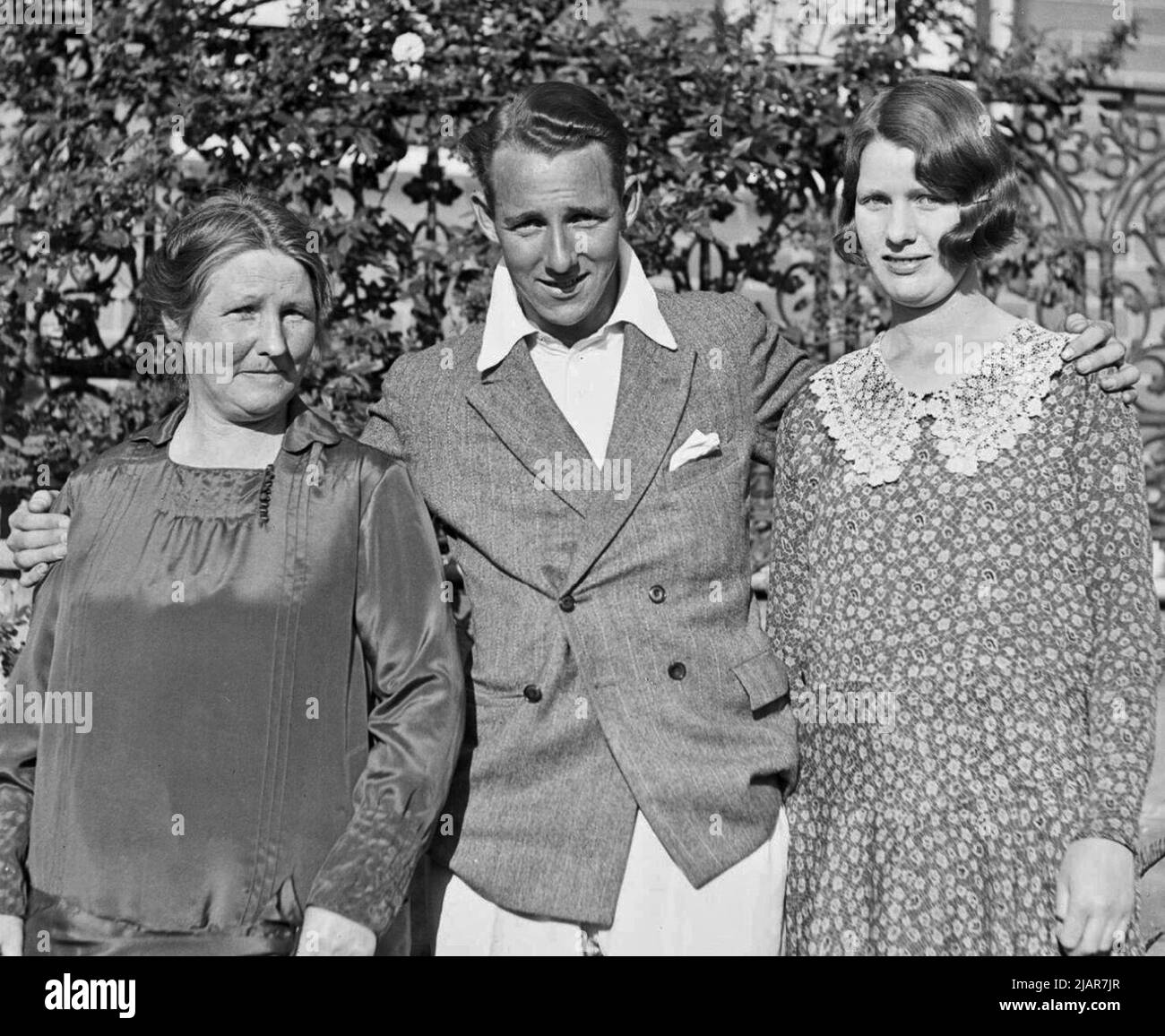 Australian cricketer Archie Jackson with his mother Margaret (nee ...