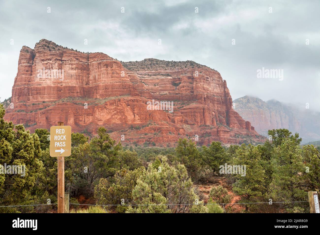 Courthouse Butte, Sedona, Arizona Stock Photo - Alamy