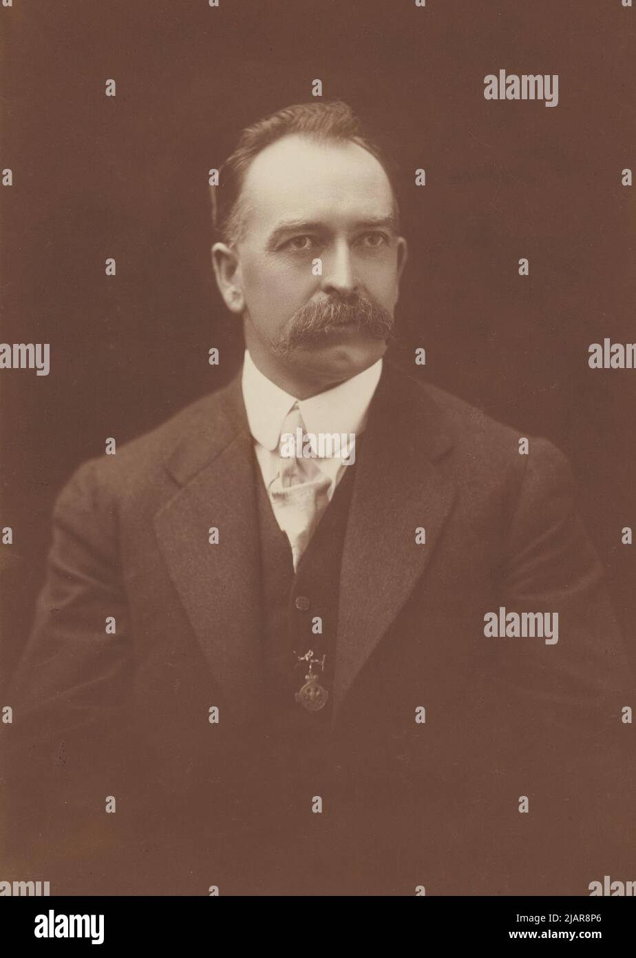 James bennett hi-res stock photography and images - Alamy