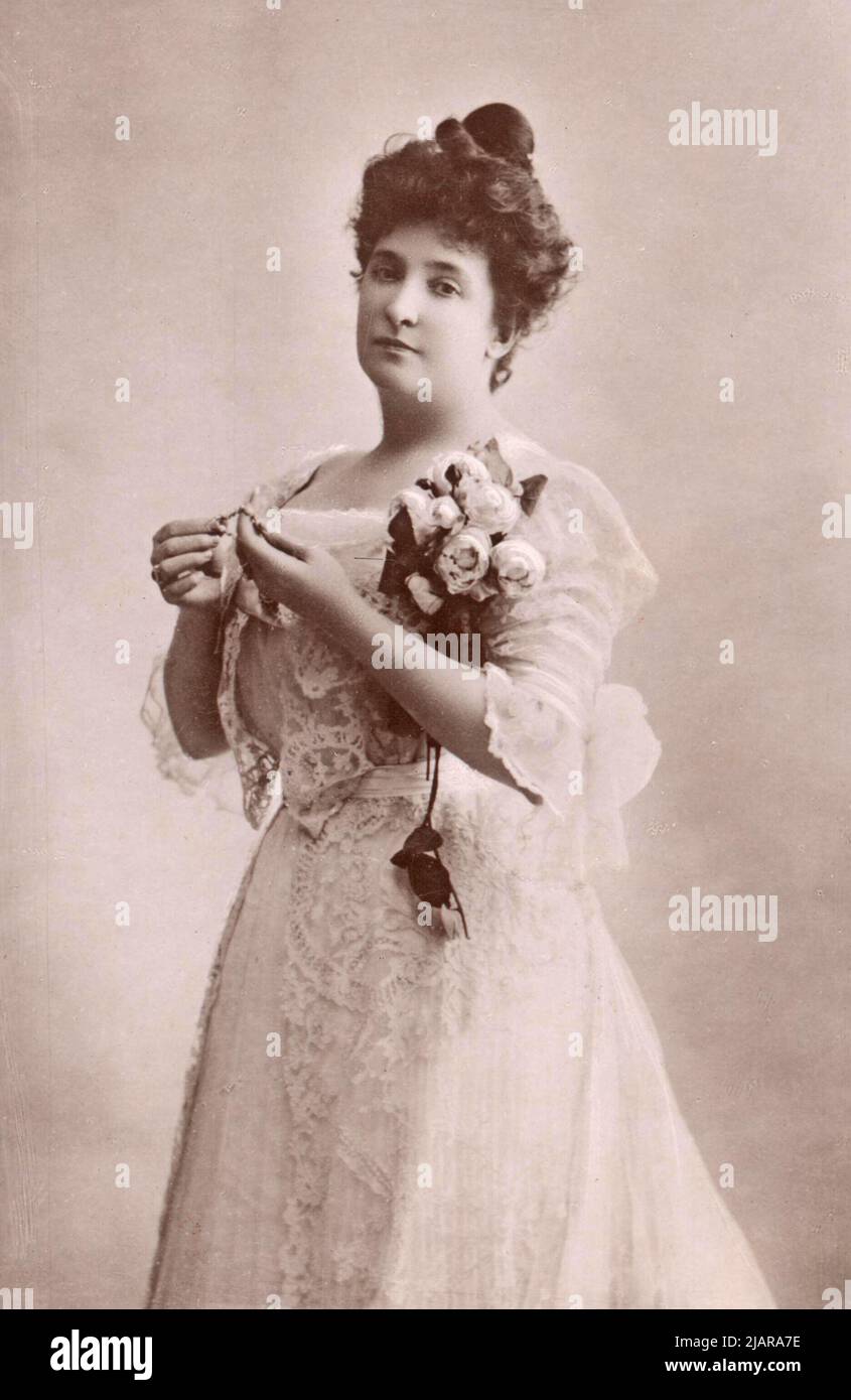 Australian opera singer Nellie Melba ca. 1907 Stock Photo - Alamy