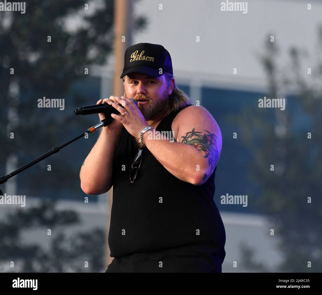 May 29, 2022, Norfolk, Virginia, USA: ERNEST brings some country to the ...