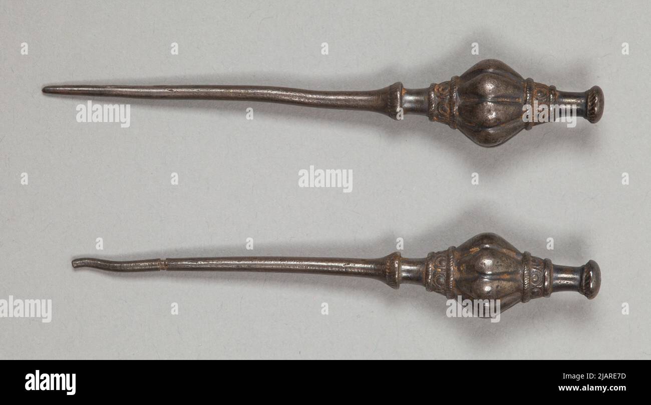 Two pins hi-res stock photography and images - Alamy