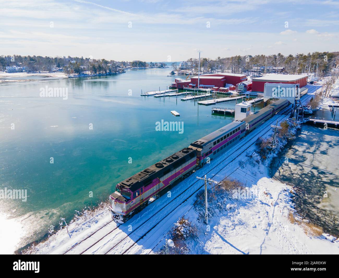 MBTA Commuter Rail General Motors EMD F40PH locomotive on the bridge at ...