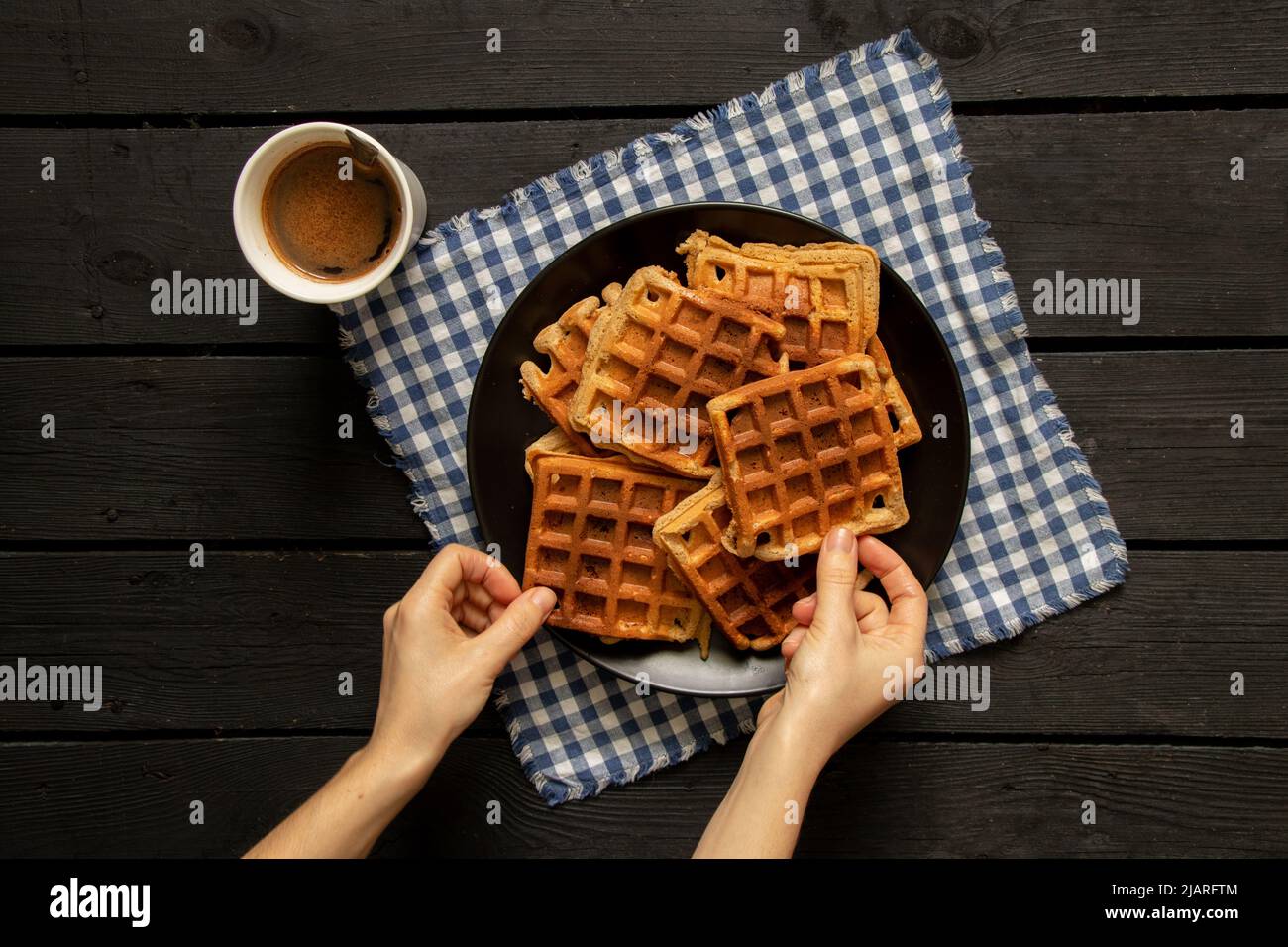 Hand take form hi-res stock photography and images - Alamy