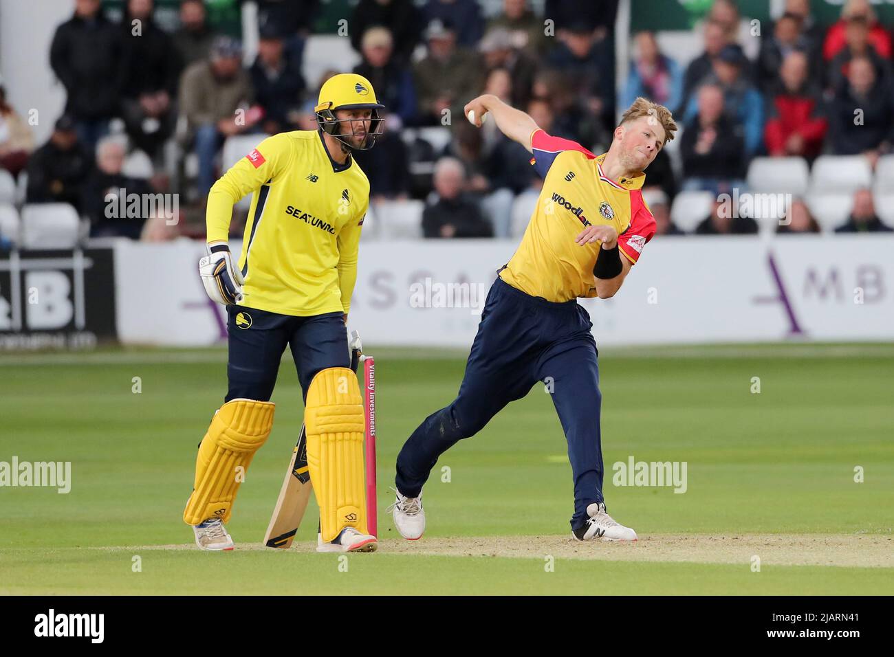 Ben Allison in bowling action for Essex during Essex Eagles vs ...