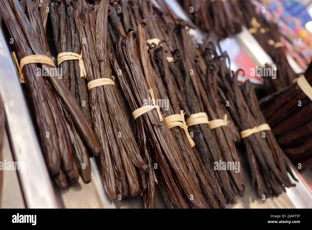 Real fresh vanilla from la reunion island madagascar vanille bourbon ...