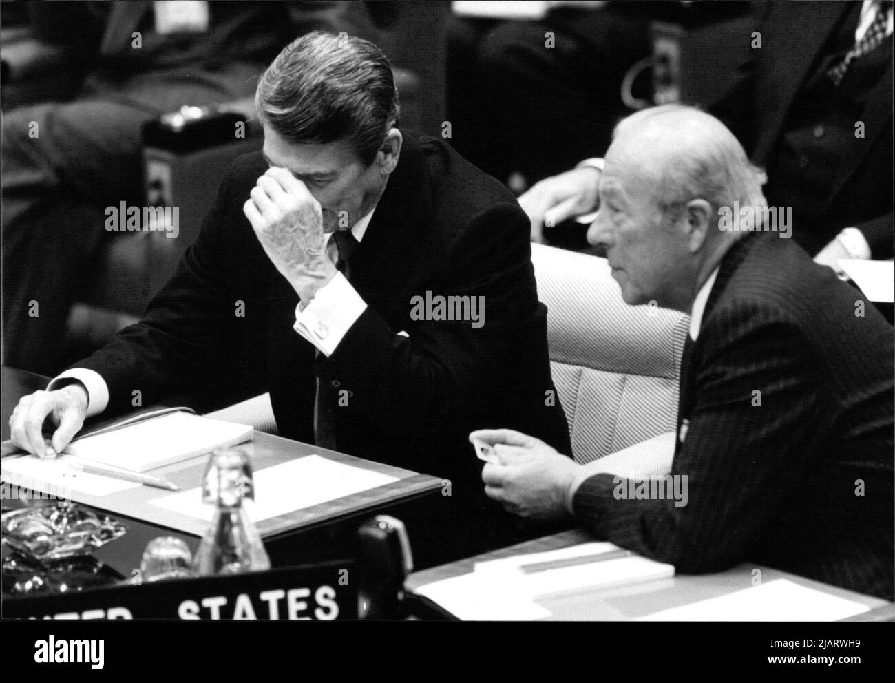 George shultz reagan hi-res stock photography and images - Alamy