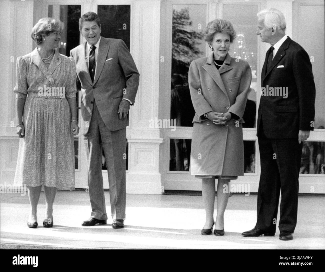 Bundespräsident Richard von Weizsäcker und Frau Marianne empfingen das ...