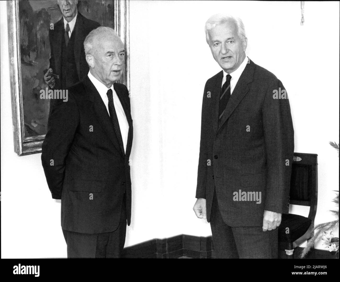 Israelischer Verteidigungsminister Yitzhak Rabin bei seinem Besuch in ...