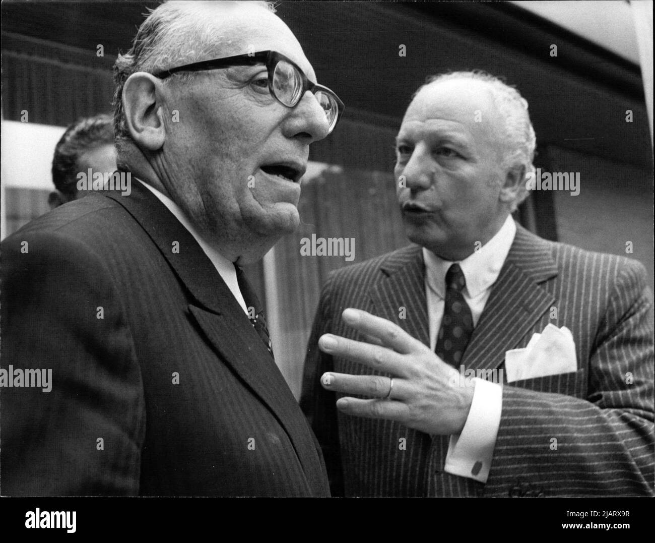 Walter maurice hi-res stock photography and images - Alamy