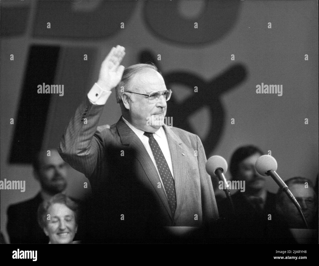 CDU-Vorsitzender und Bundeskanzler Helmut Kohl auf der zentralen CDU ...