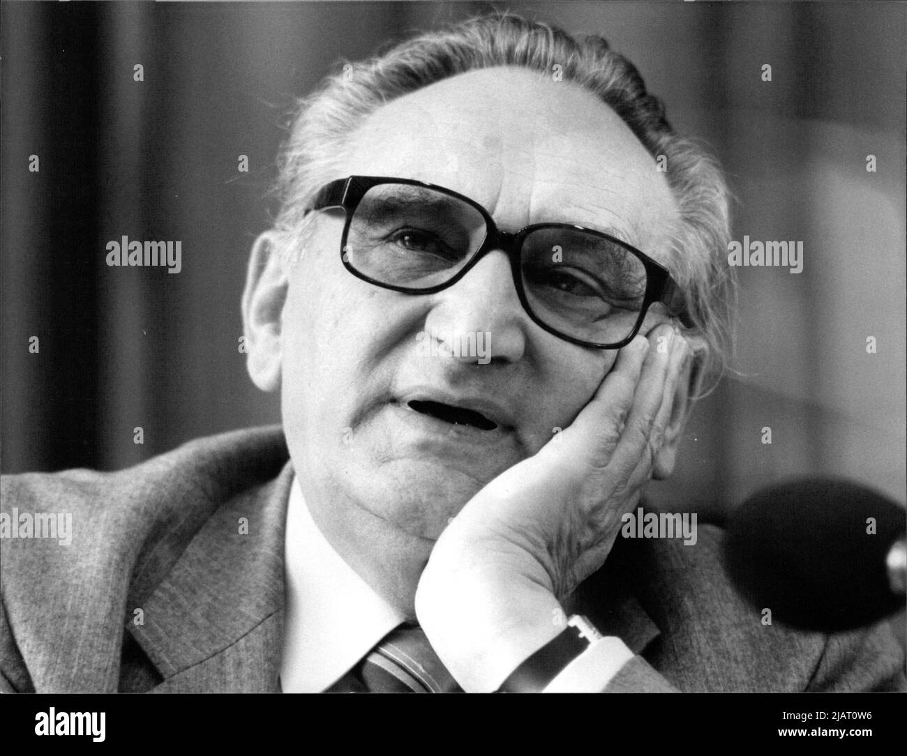 Egon Bahr, Abrüstungsexperte der SPD Stock Photo - Alamy
