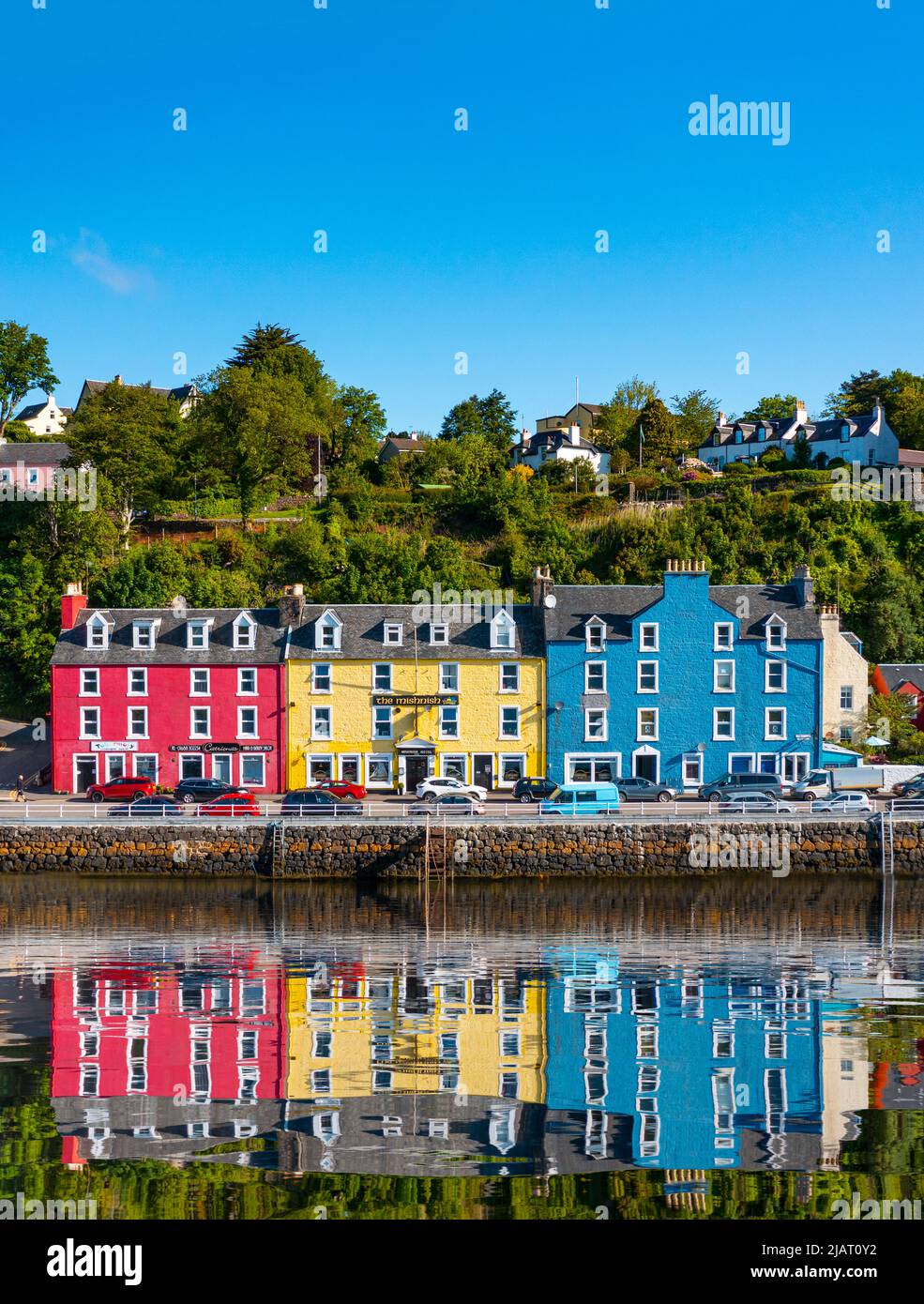 Uk colourful houses hi-res stock photography and images - Alamy