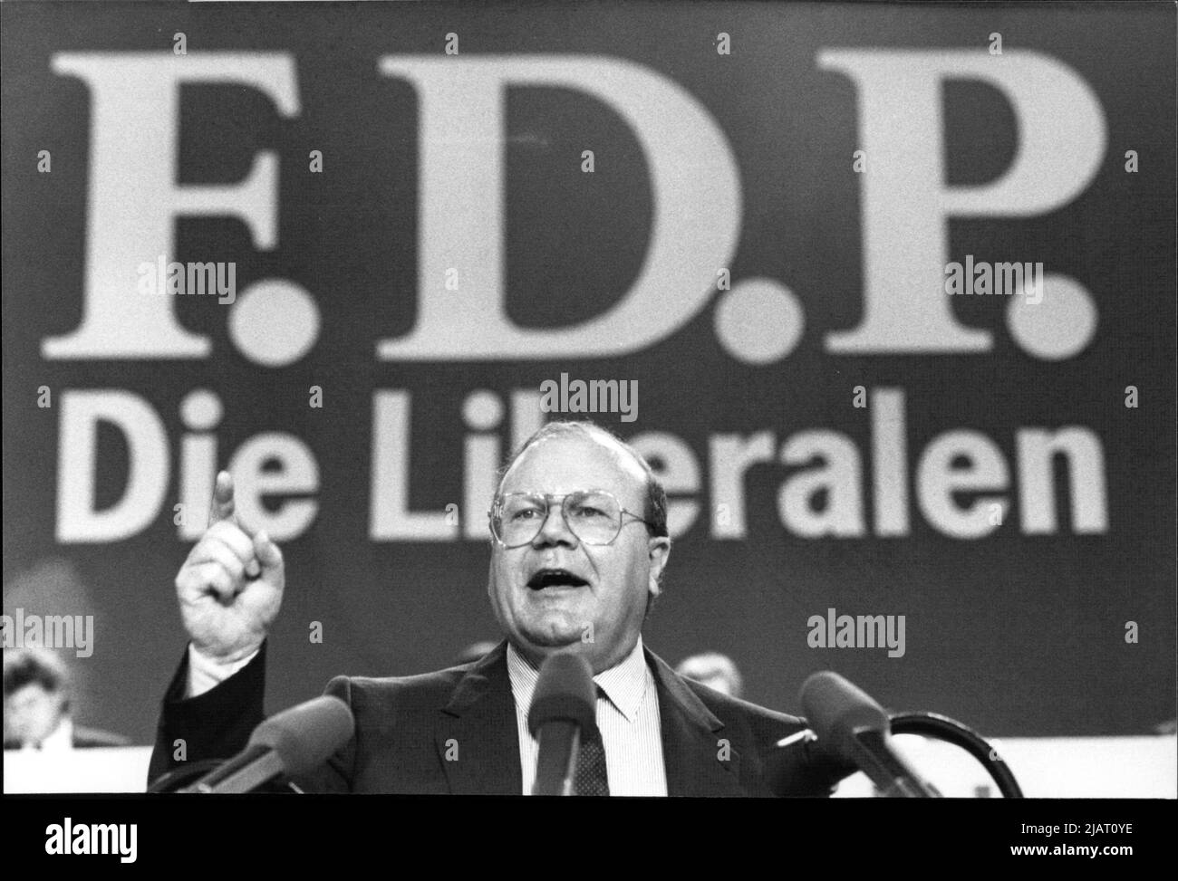 Martin Bangemann, deutscher Politiker, Wirtschaftsminister und ...