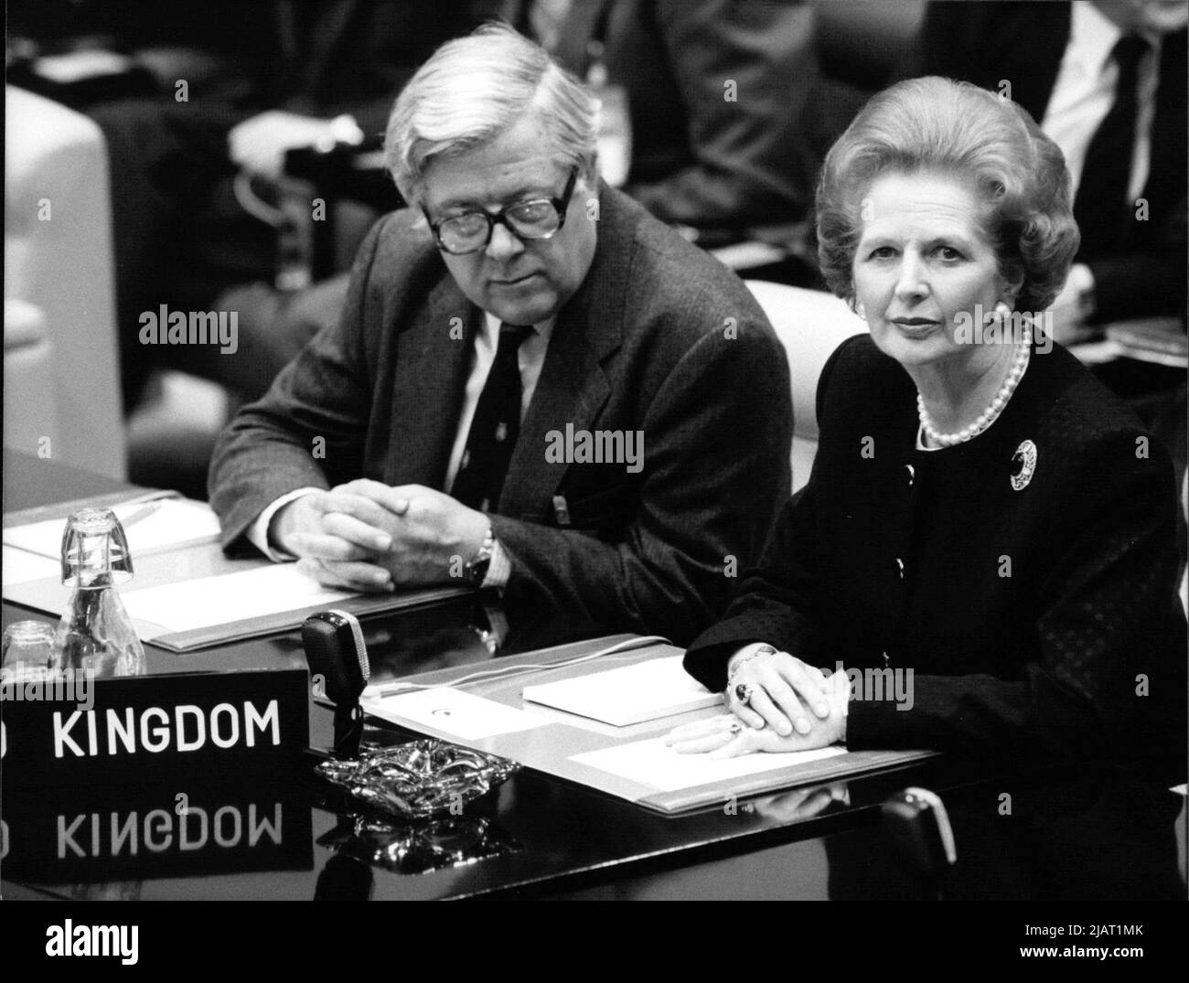 Premierministerin Margaret Thatcher und Außenminister Geoffrey Howe ...