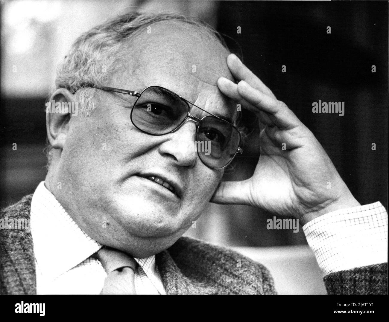Portrait des Bundestagspräsidenten Dr. Rainer Barzel Stock Photo - Alamy