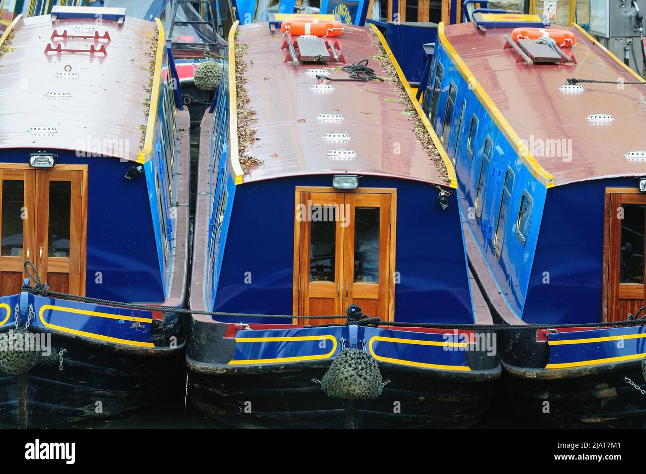 English canal boats hi-res stock photography and images - Alamy