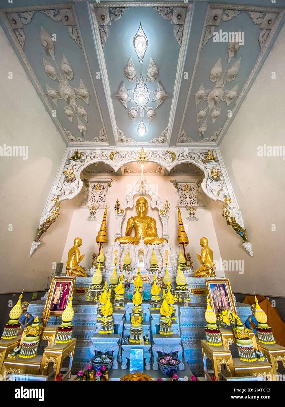 Chao khun rak hi-res stock photography and images - Alamy