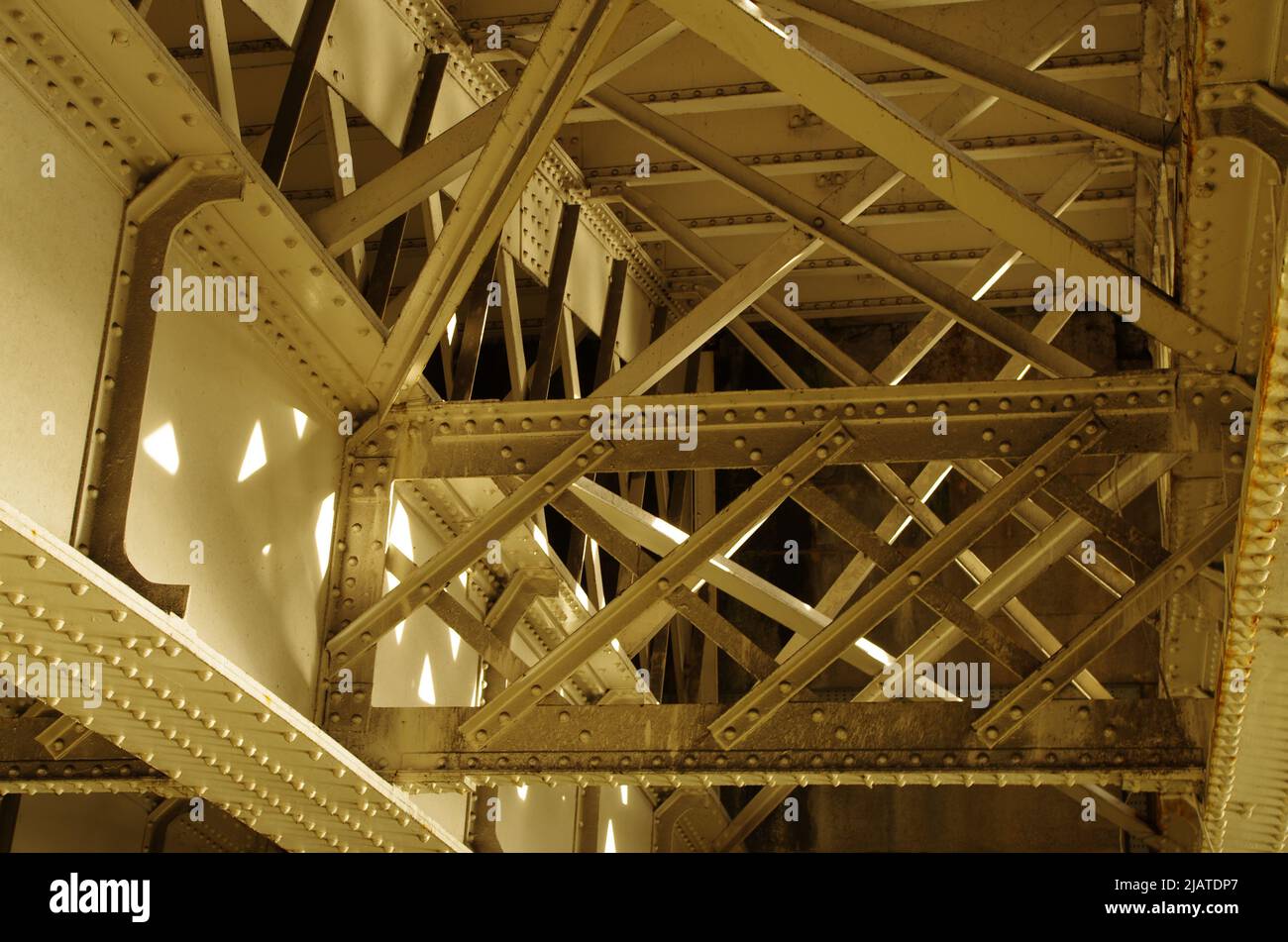 Support struts for a railway bridge over the Thames Stock Photo - Alamy