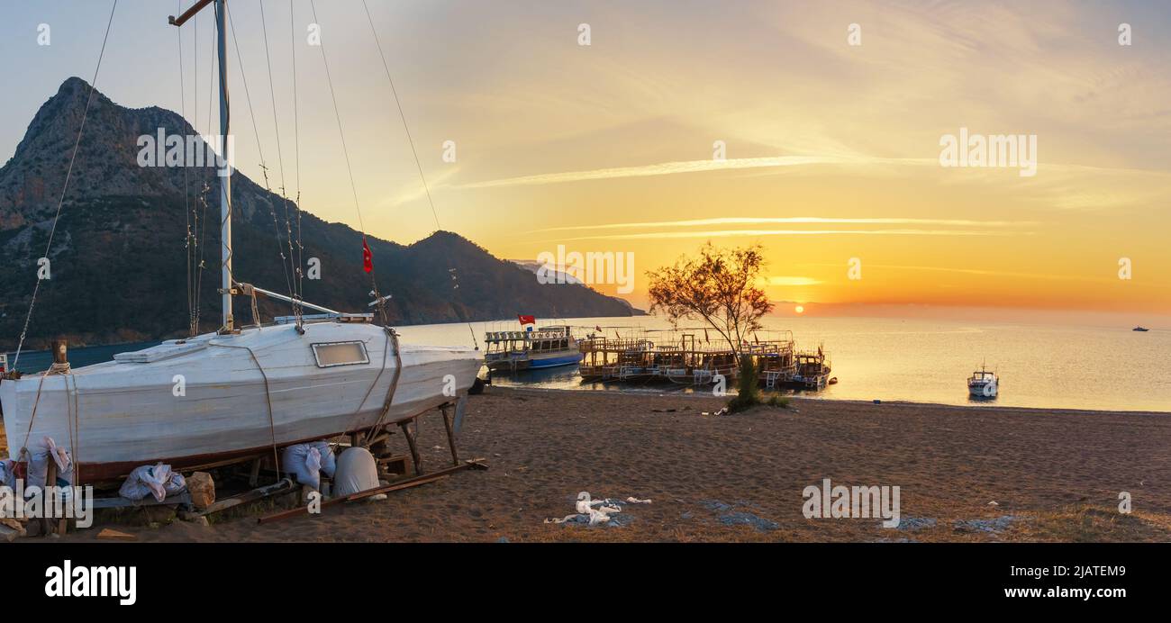 Picturesque Mediterranean seascape in Turkey. Colorful spring sunrise ...