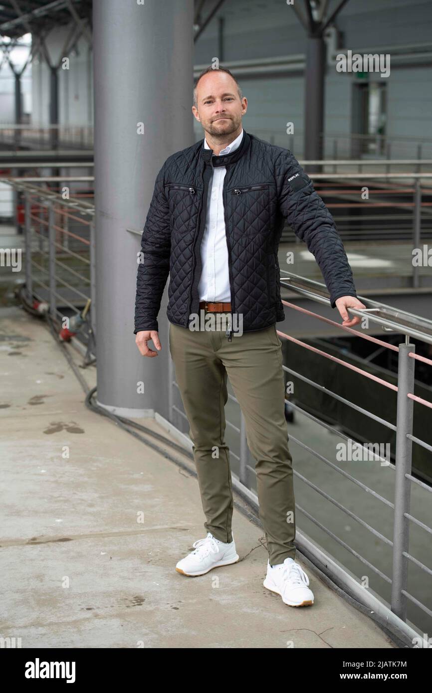 Cologne, Deutschland. 26th Apr, 2022. Actor Balian BUSCHBAUM new in the ...