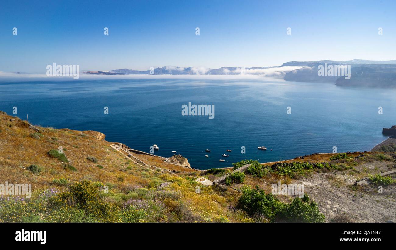 Caldera Beach on Santorini island in the morning Stock Photo - Alamy