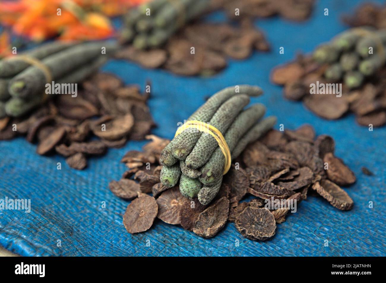 Betel chewing sets hi-res stock photography and images - Alamy
