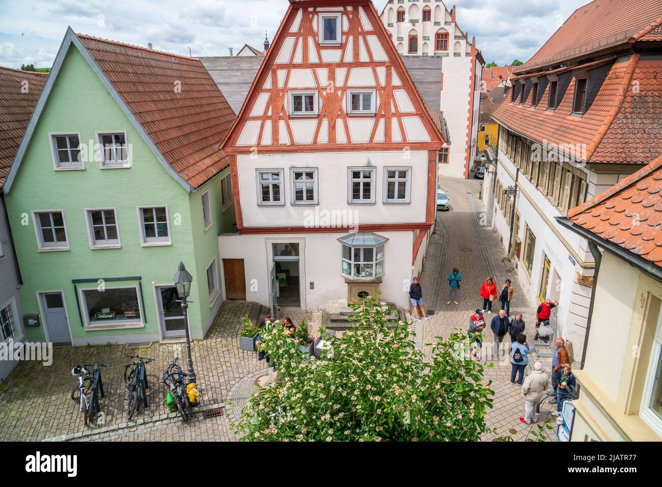 Die historische Altstadt von Dettelbach am Main in Unterfranken mit ...