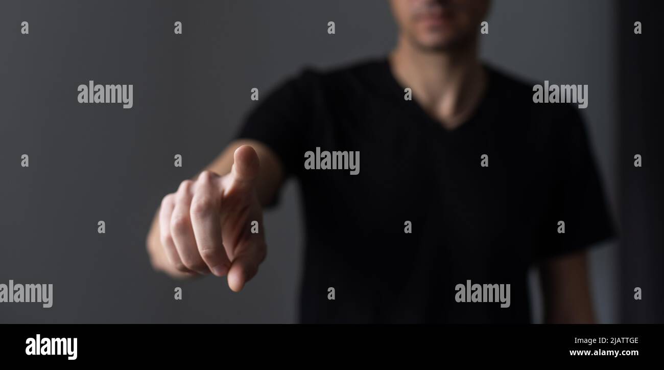 man points his finger at you Stock Photo - Alamy