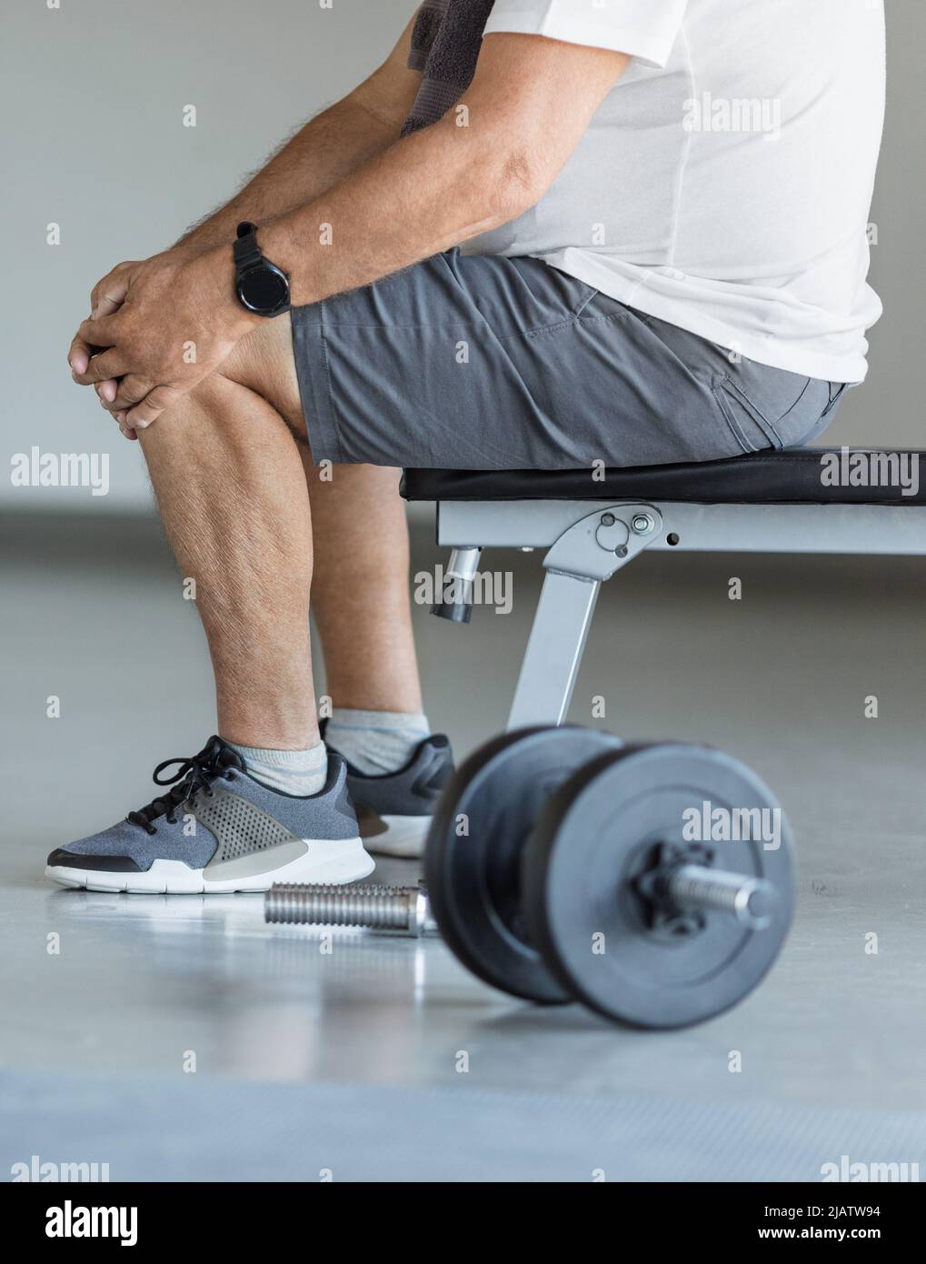 Gym sport injury pain hi-res stock photography and images - Alamy